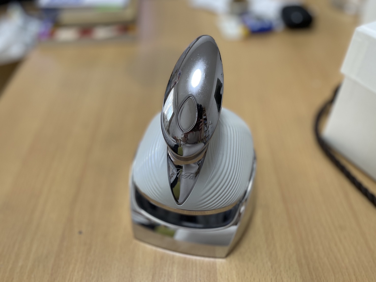 【感想】Refaの3万円のヘッドマッサージ機を買ってみたレビュー | カナロード